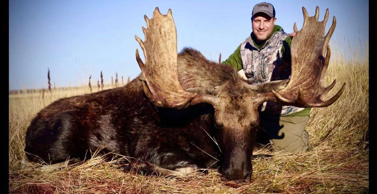 Alberta Moose Hunts | Guided Moose Hunts Canada