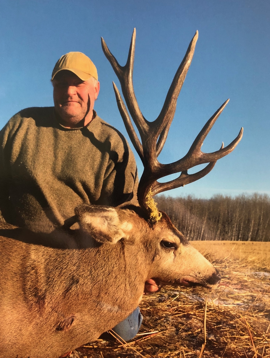 Page 2/2 - Timber King Outfitting Alberta Mule Deer Photo Gallery