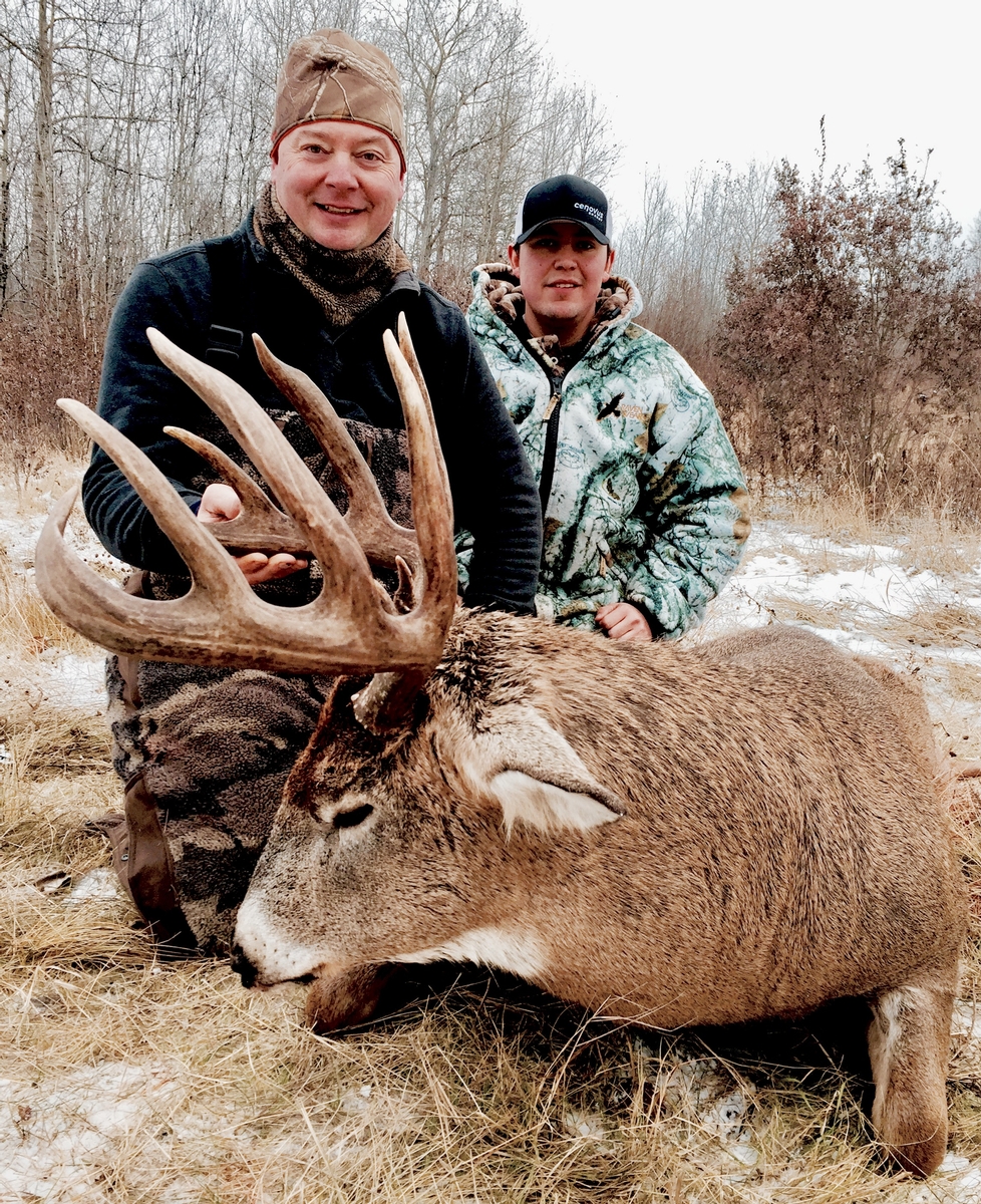 Alberta Whitetail Deer Hunts - Timber King Outfitting