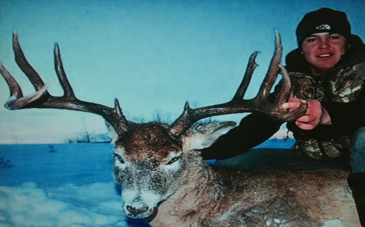 Alberta Whitetail Deer Hunts - Timber King Outfitting