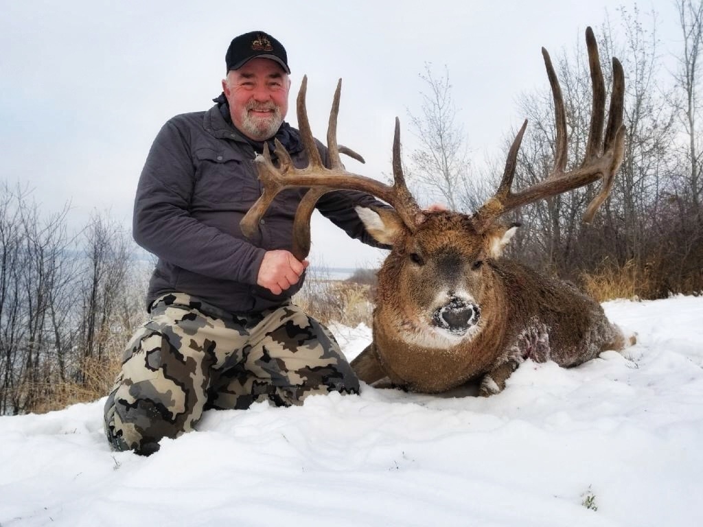 Alberta Whitetail Deer Hunts - Timber King Outfitting