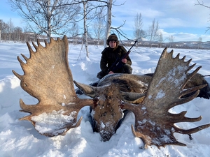 Hunting Moose in Kamchatka, Russia | Outfitted Moose Hunts