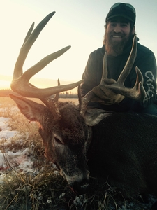 Alberta Whitetail Deer Hunts - Timber King Outfitting